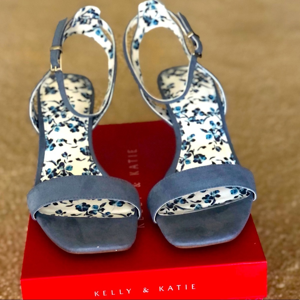 Kelly & Katie Sandals - Gem